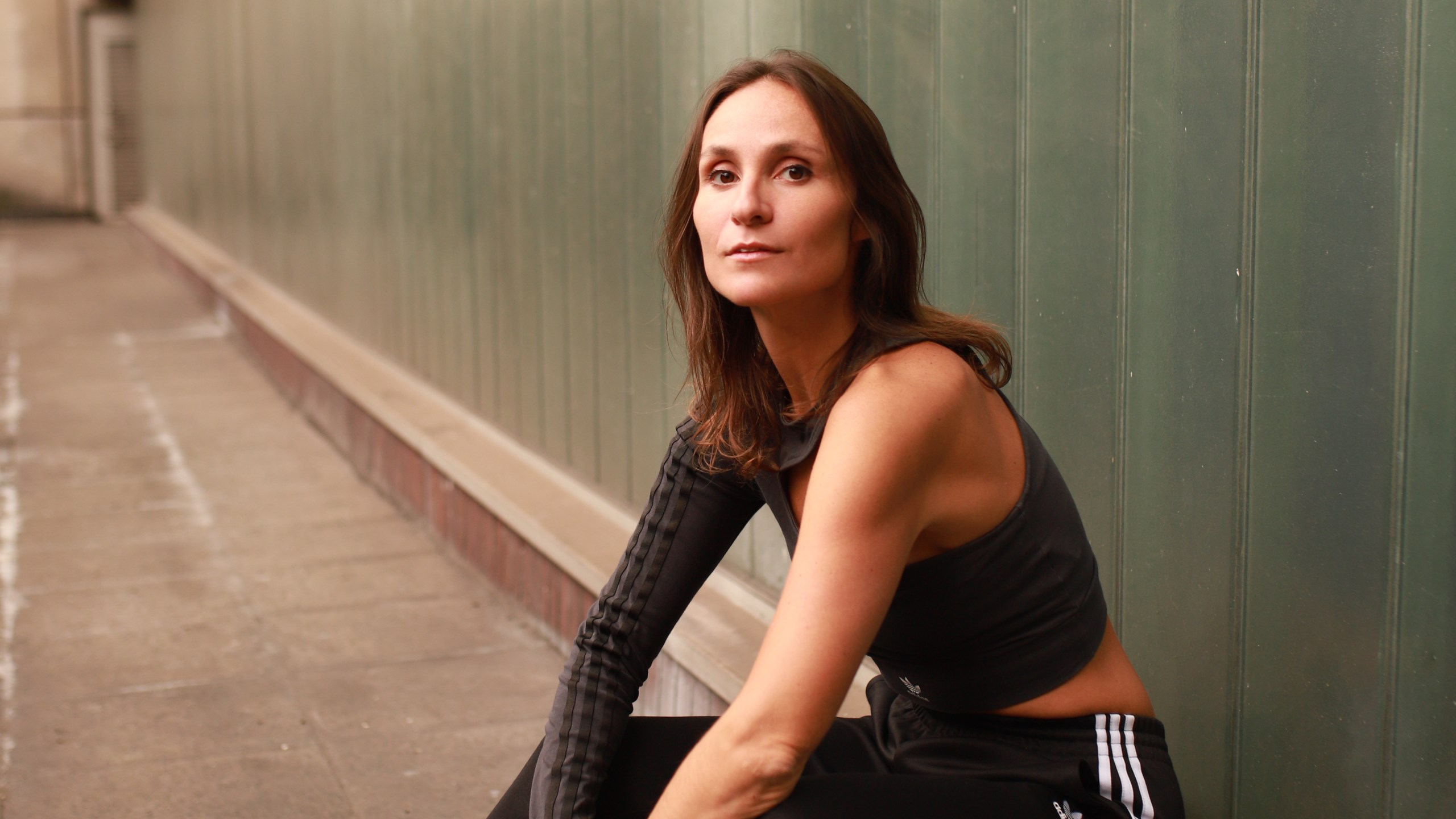 Ele Luz · Artist Profile