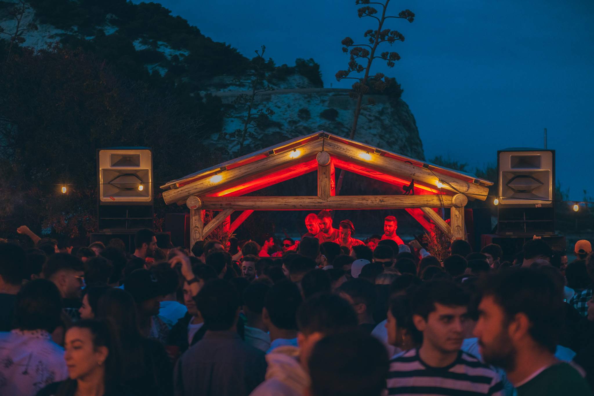 HOLA SUNDAYS PRESS LA PUNTA & VINYA GROUP at Hola Club Sitges (Cala ...