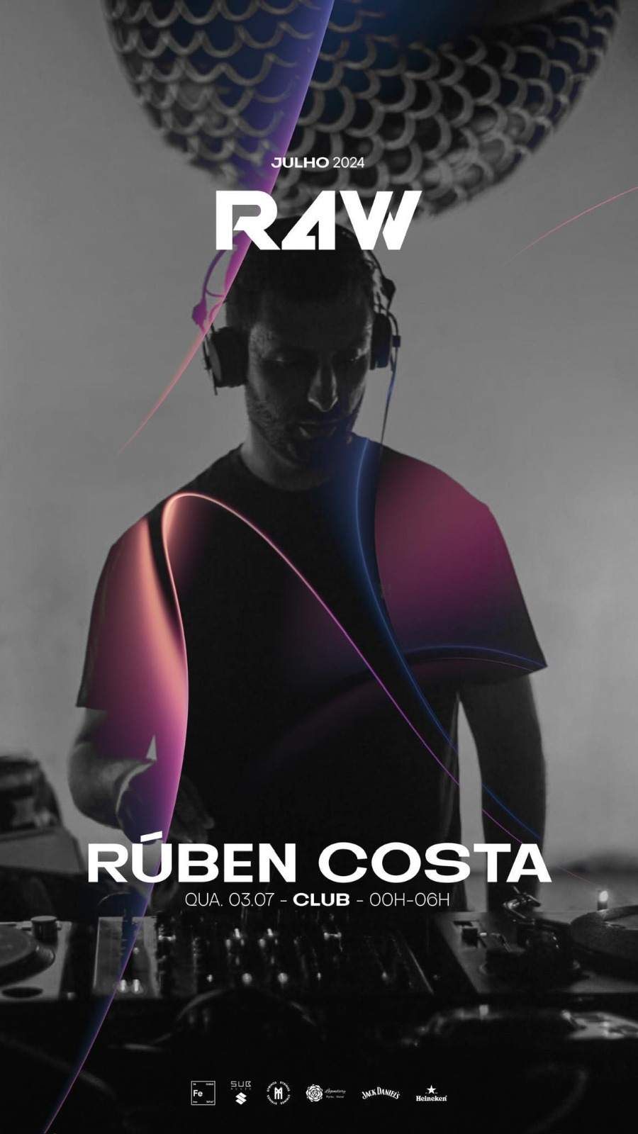 R4W with Ruben Costa (Club) Cellso_Oto (Terrace) at Ferro Bar, Porto