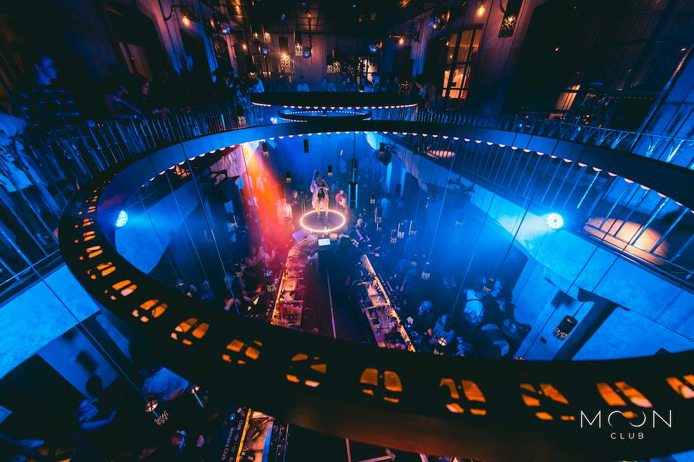 Full Moon Party: 'bigger than ever' | NIGHT 1 at MOON CLUB Prague, Prague