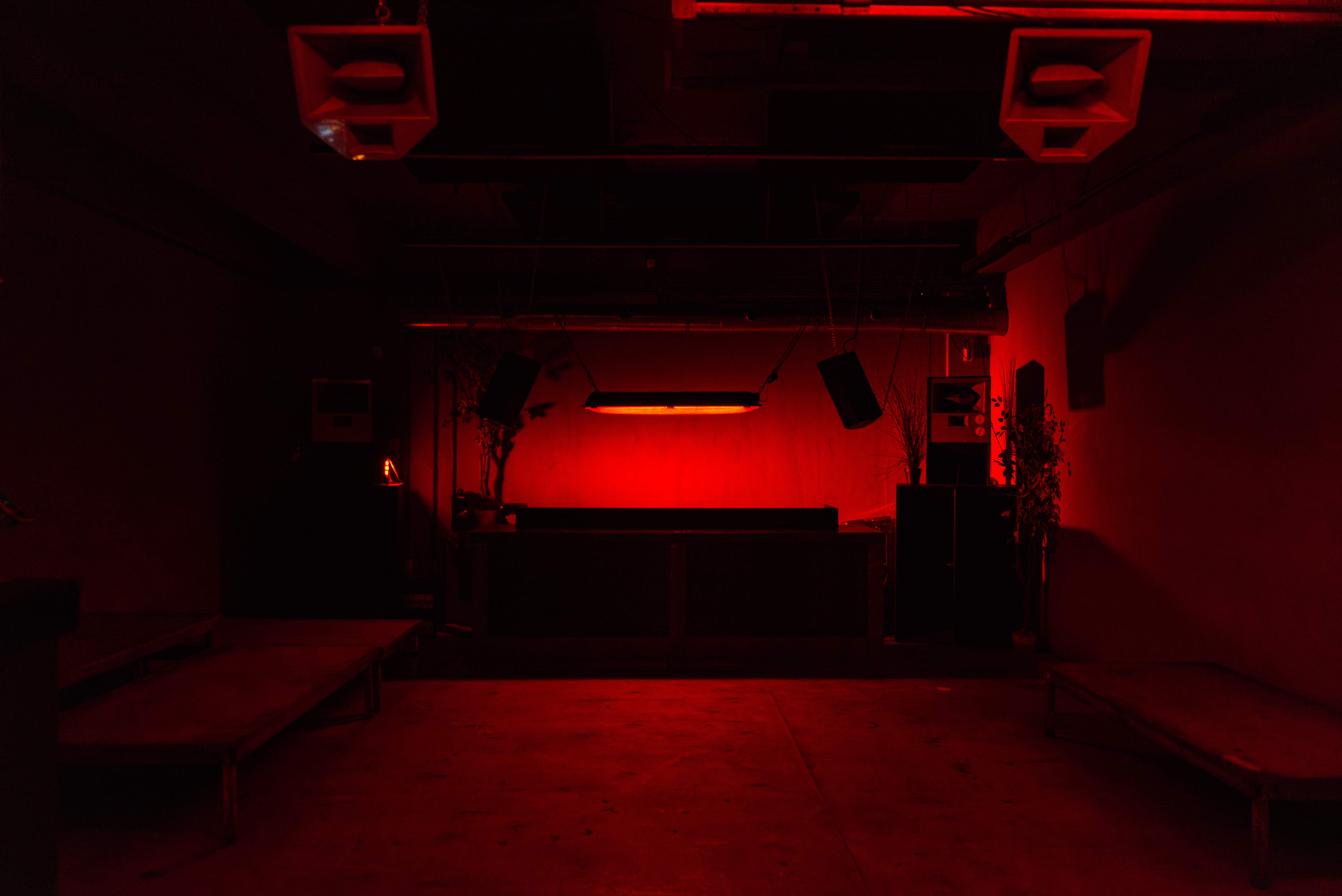 Bar Dancing Multipla X No One's Listening at Bar Dancing Multipla ...