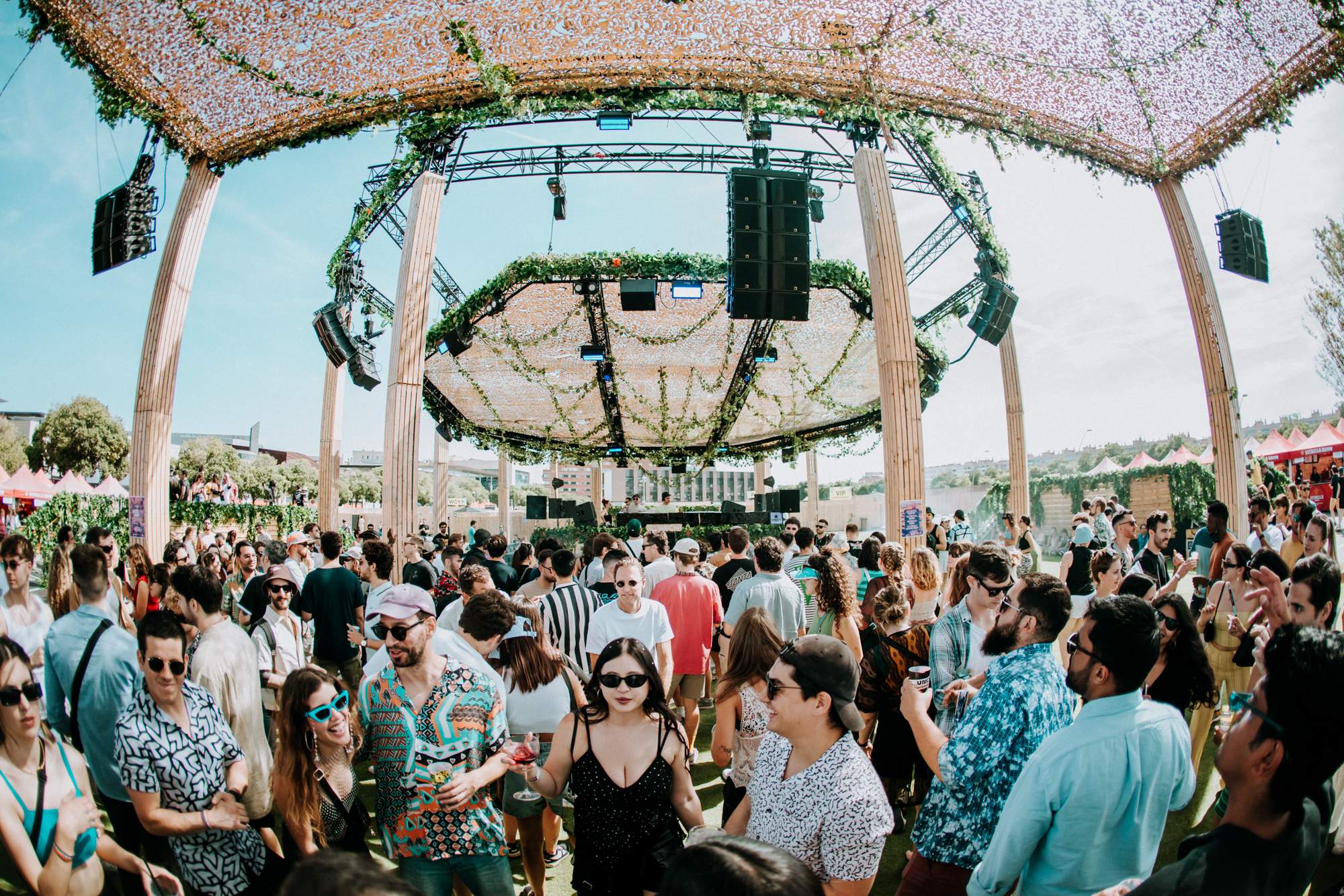 Brunch Electronik Barcelona 2025 #1: The Blaze (DJ Set), Weval (Live) y ...