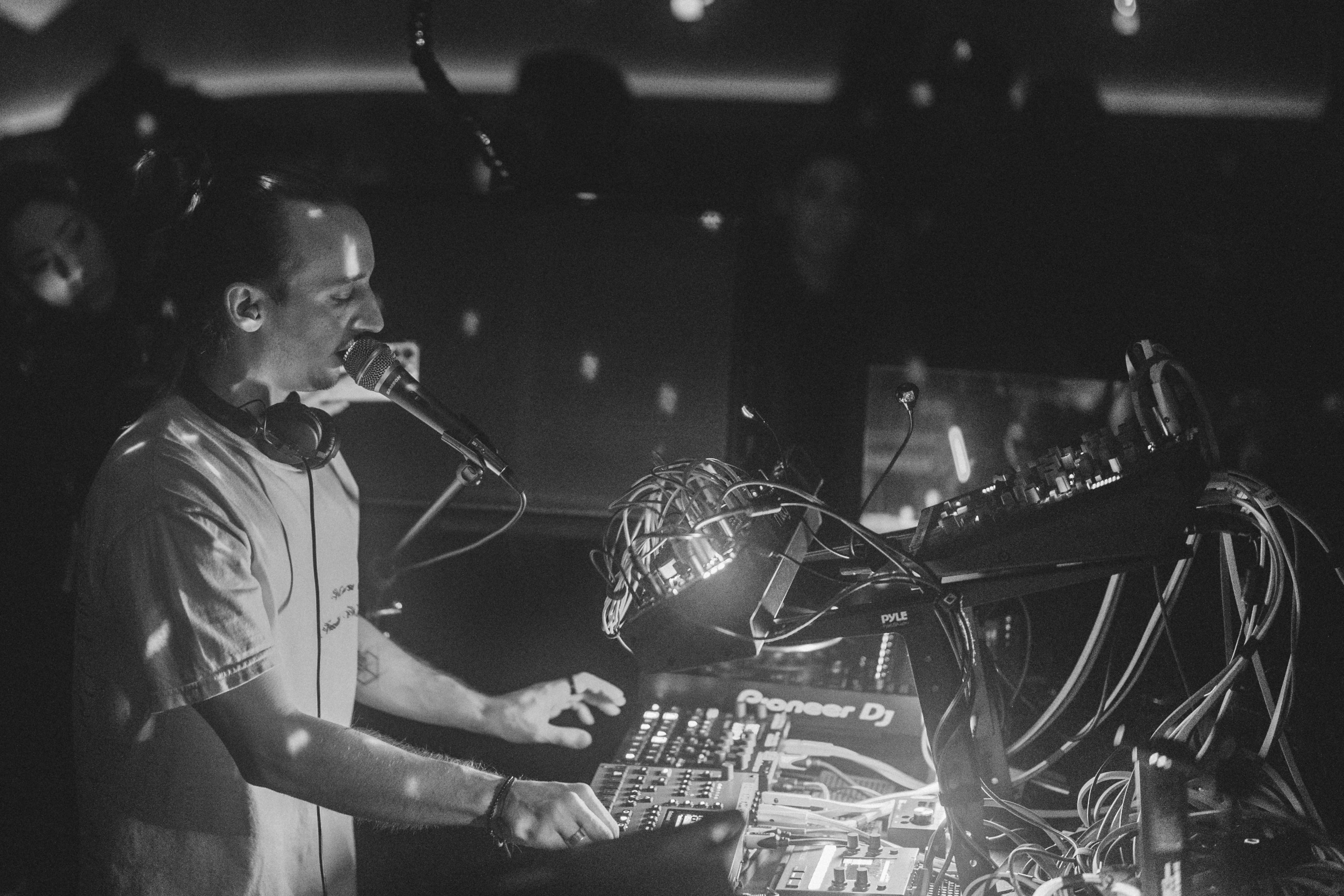 Amo (SCI+TEC/BLKMarket) Live Music Production & Performance Masterclass en H0L0, New York · Tickets