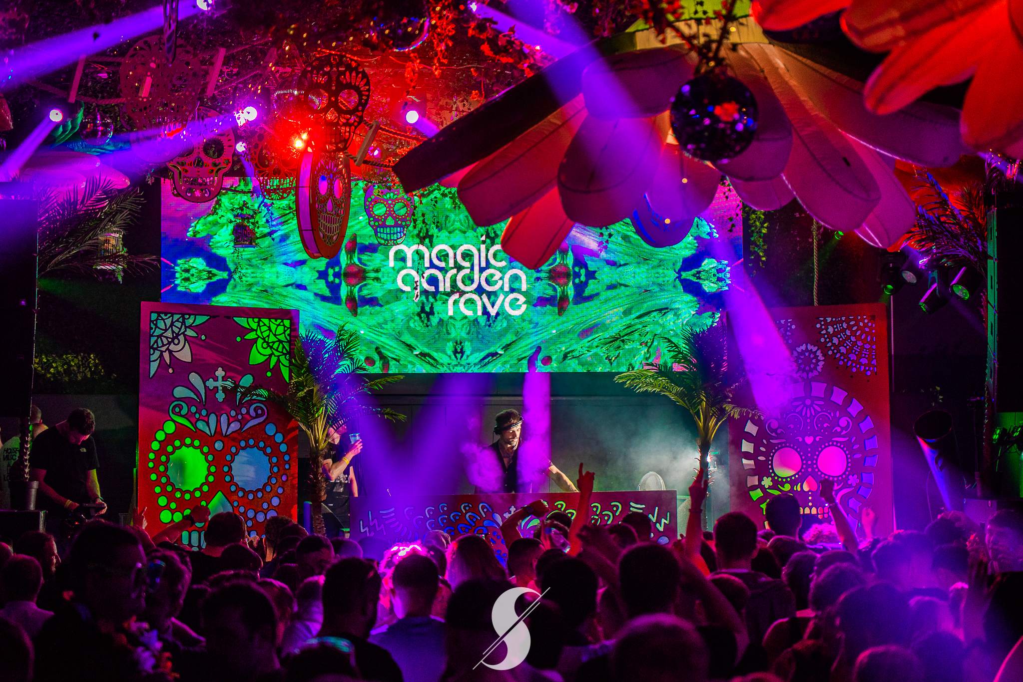 Magic Garden Rave Neon Jungle W Ronnie Spiteri At Canvas Manchester