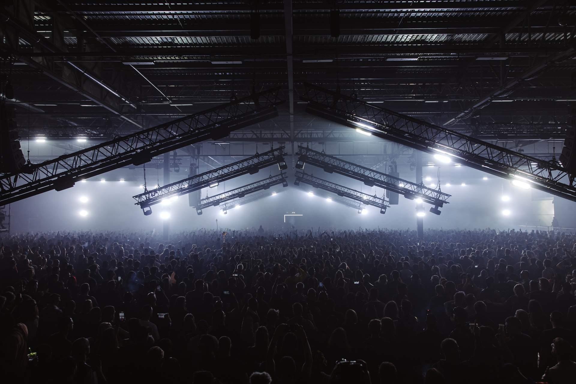 Drumcode with Adam Beyer b2b Vintage Culture, Chris Avantgarde b2b ...