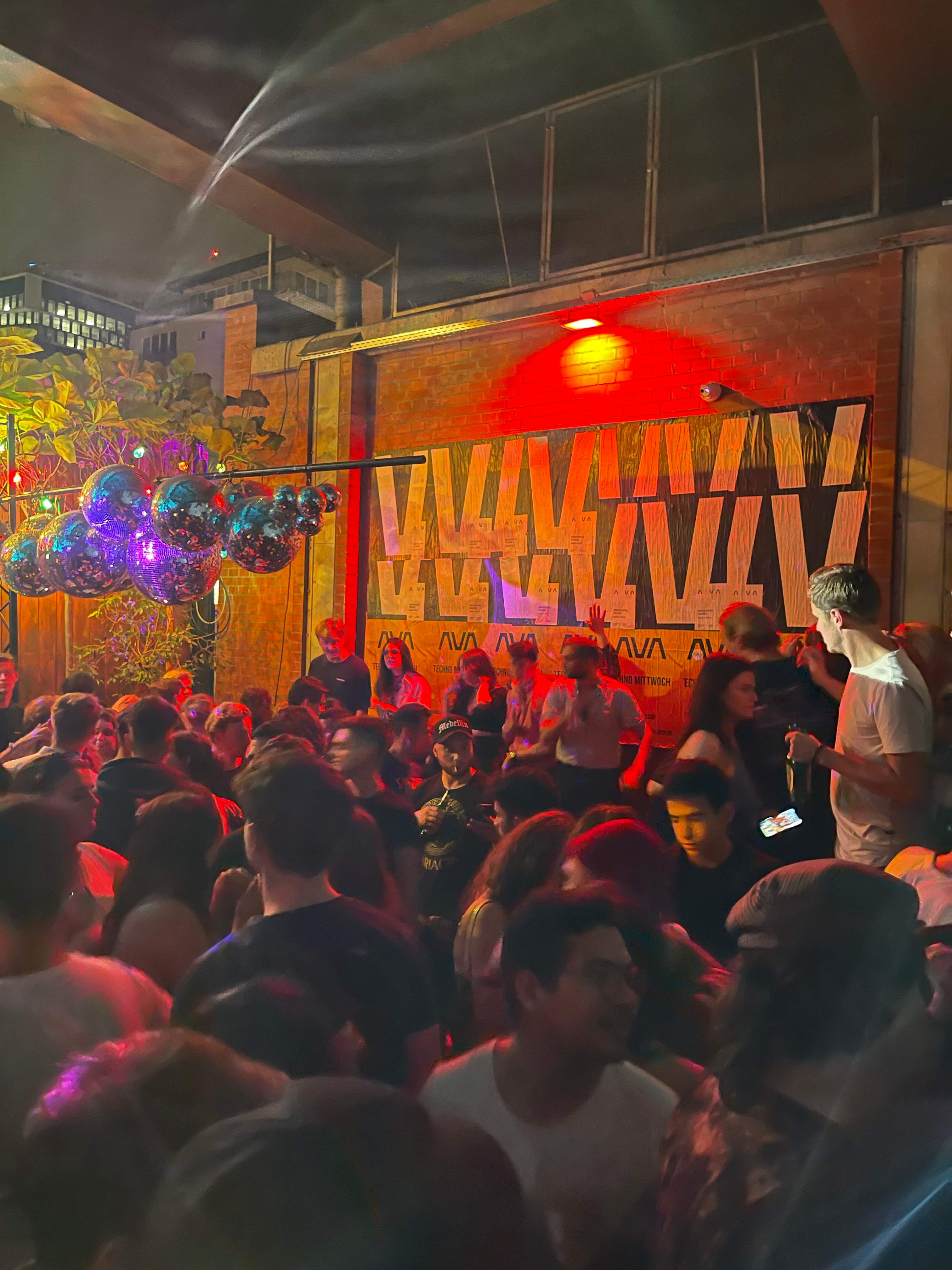 1. Mai Rave in Friedrichshain INDOOR / OPEN AIR at AVA Club, Berlin