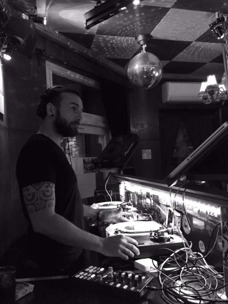 Friends.Zone mit Rics. & Stan Starry at Minimal Bar, ベルリン