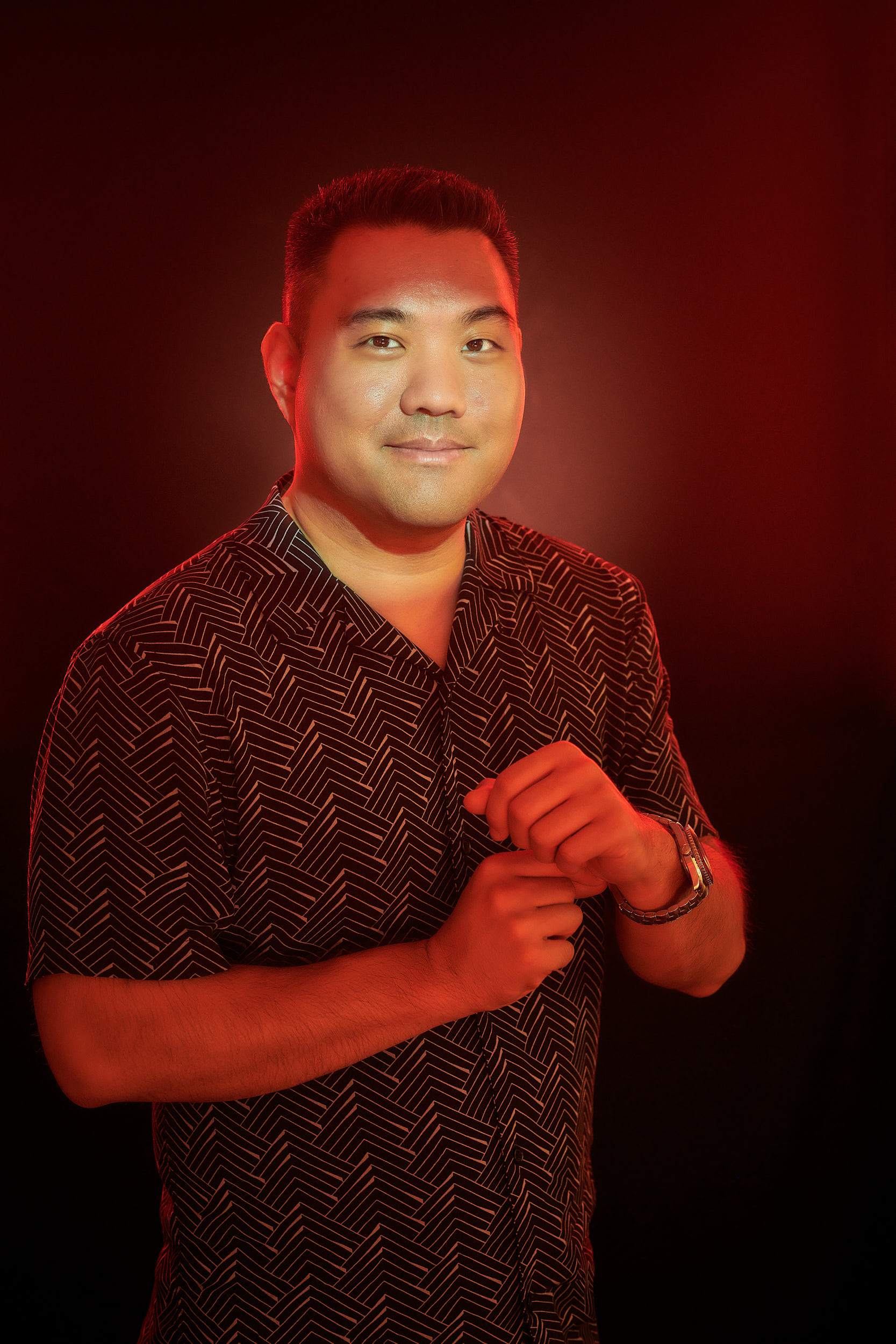 Mustache presents DARIN EPSILON & RICHI RISCO bij Mustache Bar, Bangkok