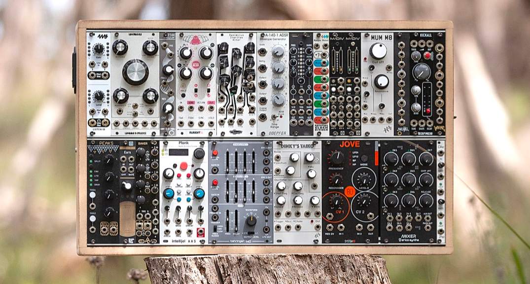 New synth magazine Modul8 out now in print · News RA