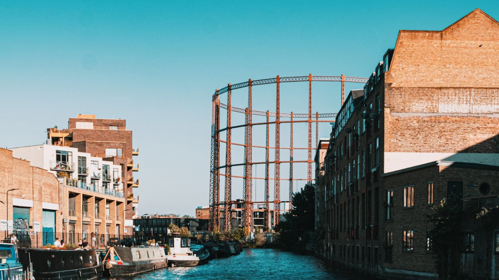 London's Oval Space changes owners, reopens as Oval Studios · News RA