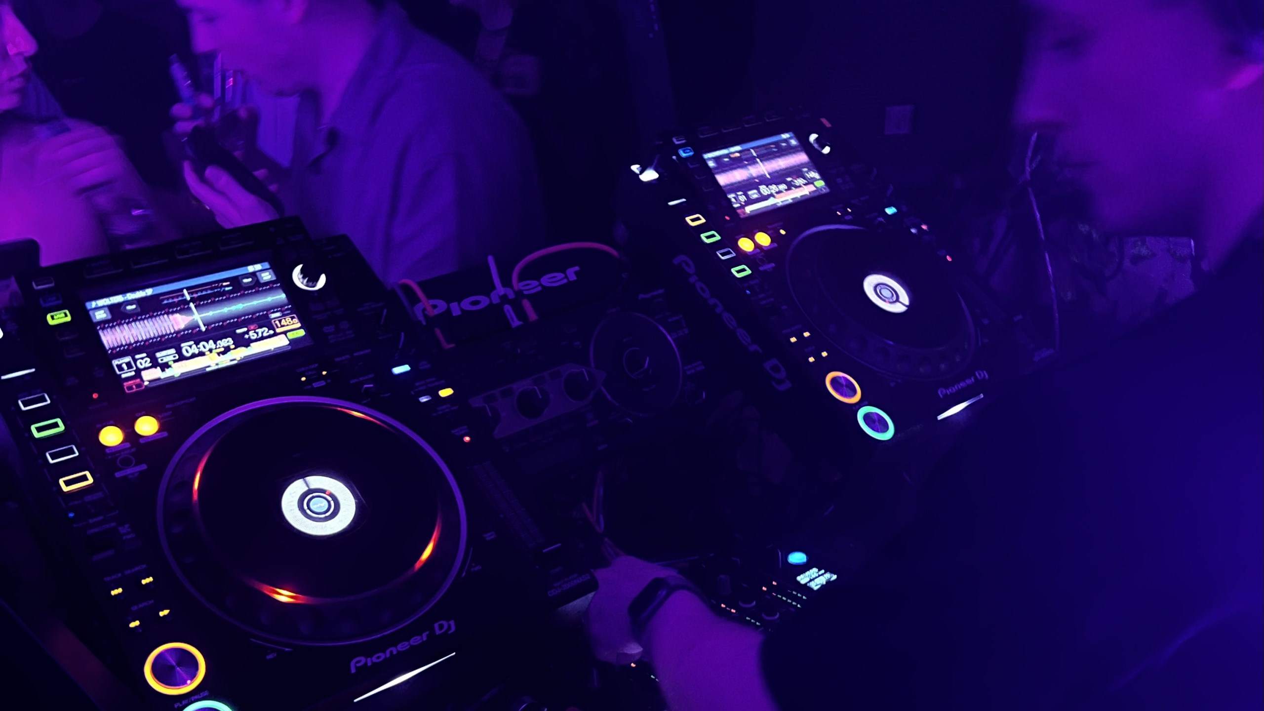 M1-DJ · Artist Profile