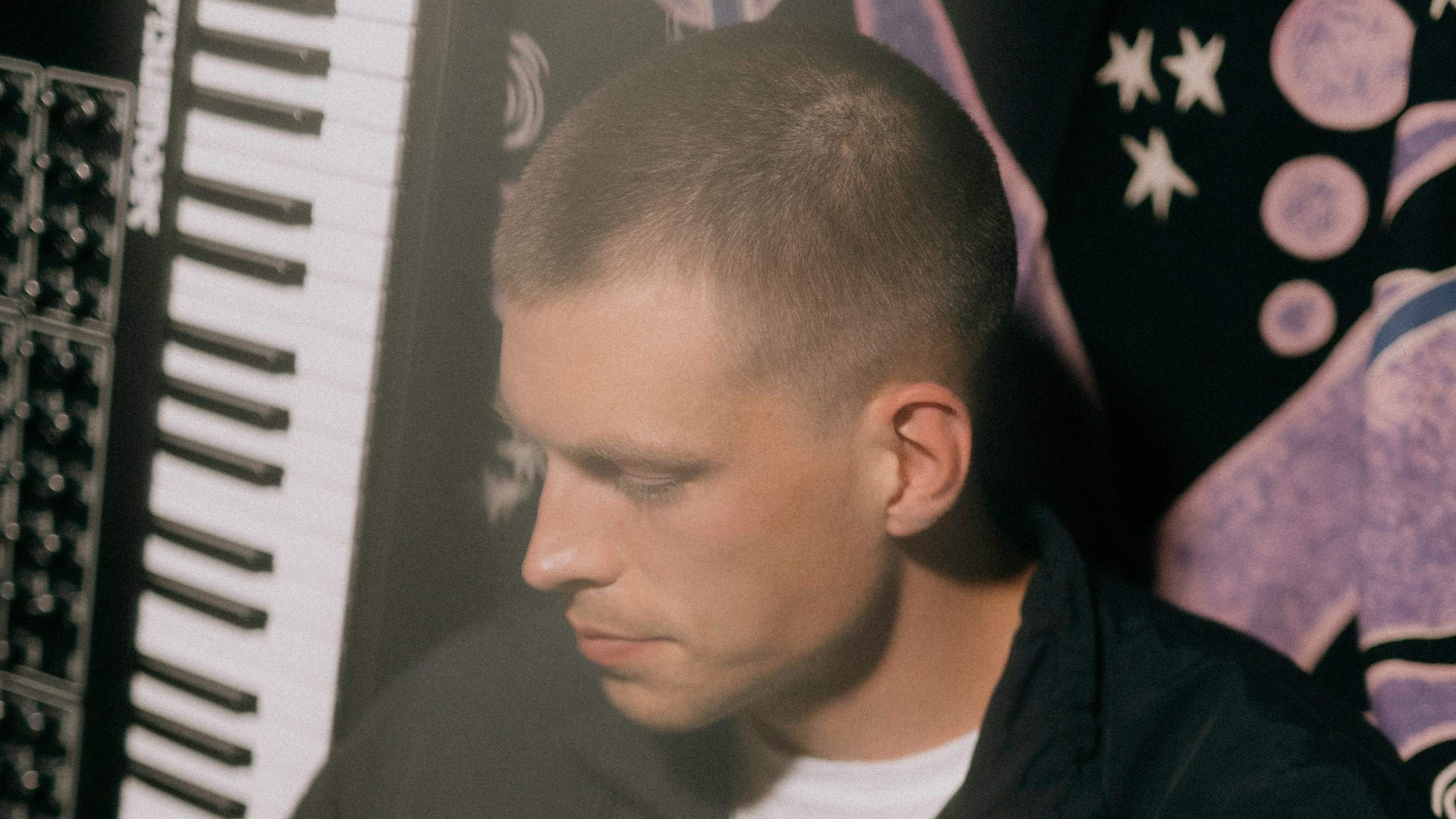 Magic Manfred · Artist Profile