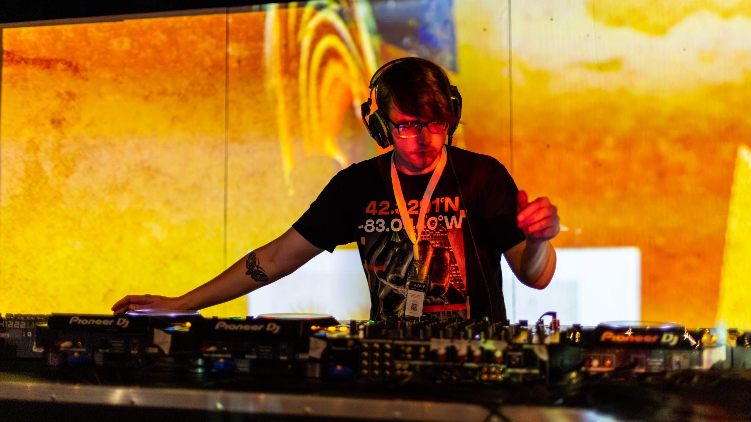 Nick Burgess · Artist Profile