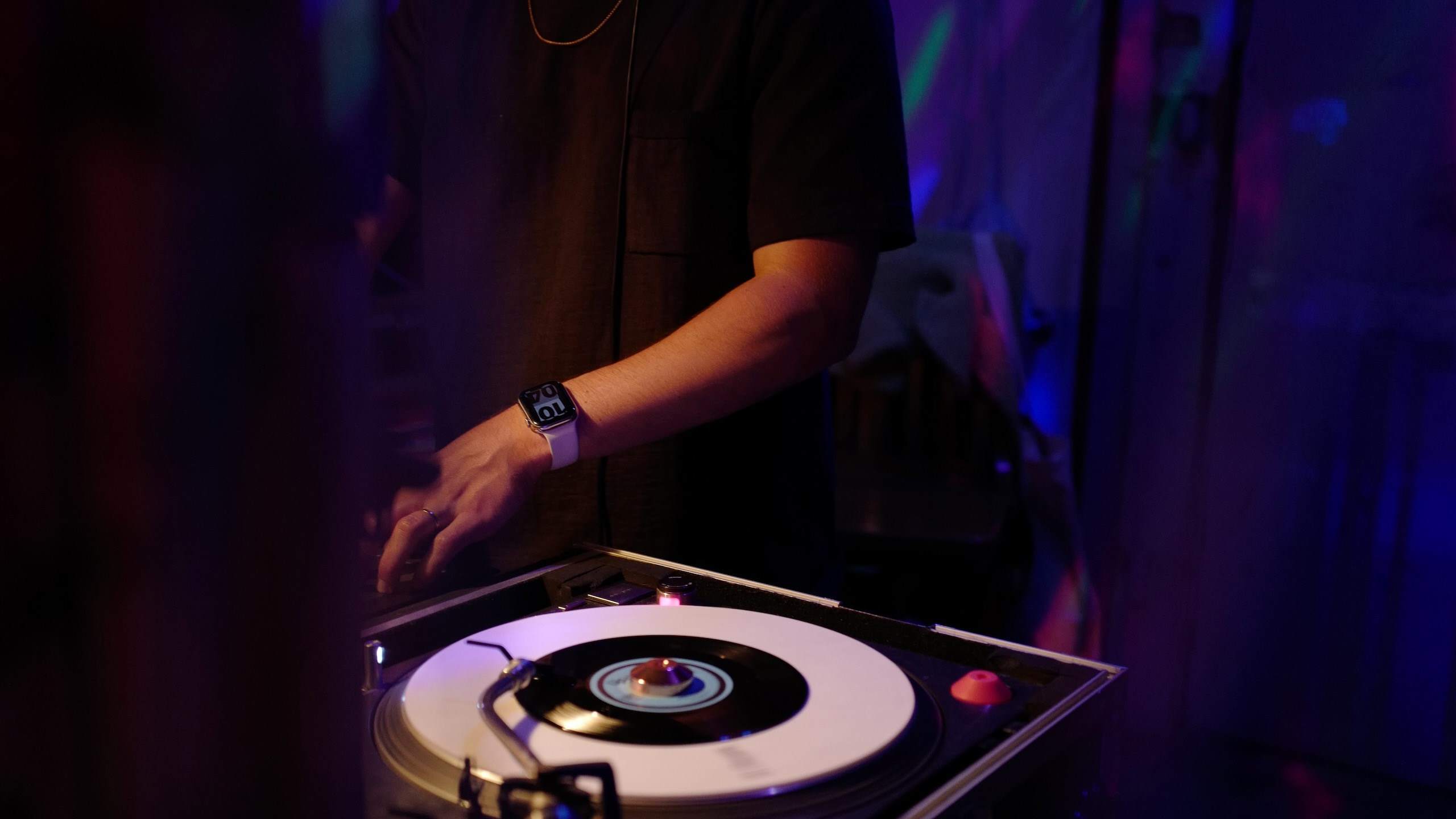 Nooka Jones · Artist Profile