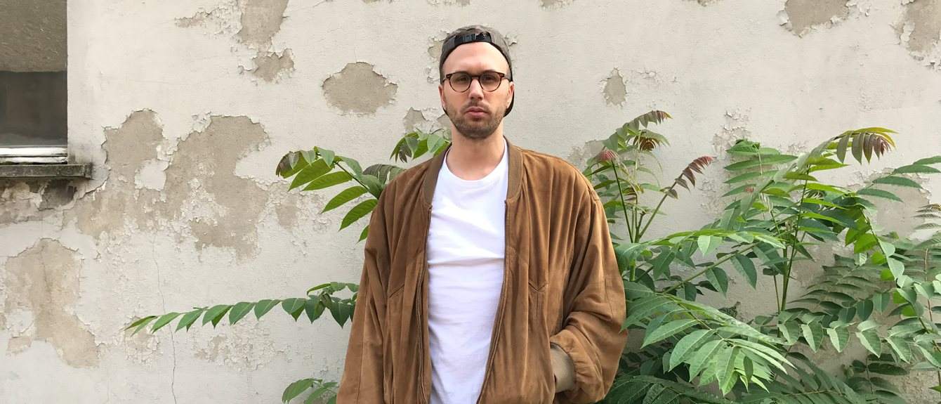 Aaaron · Artist Profile