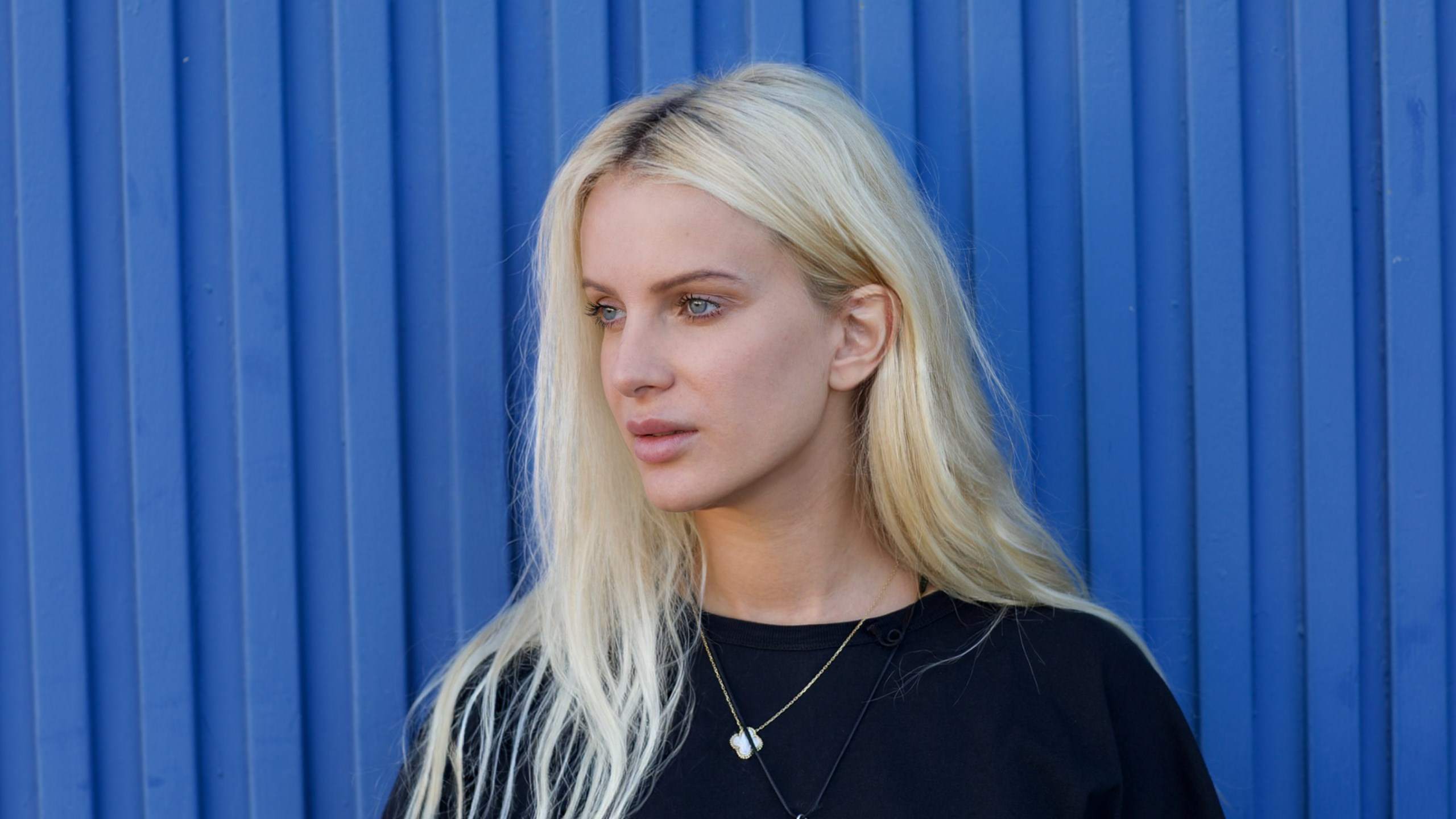 Alev Tav · Artist Profile