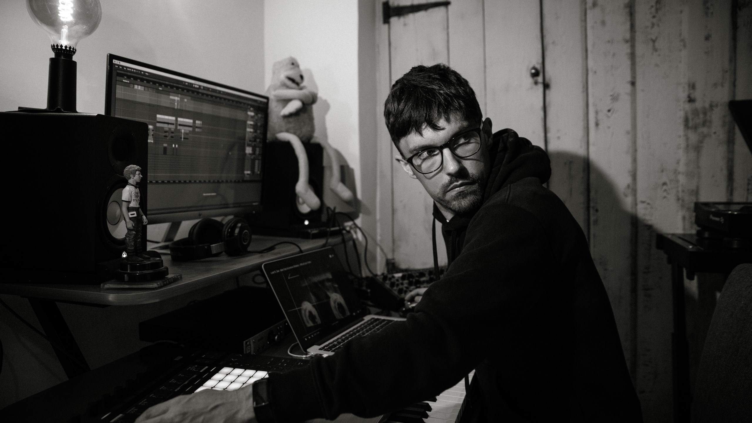 Alex Over · Artist Profile