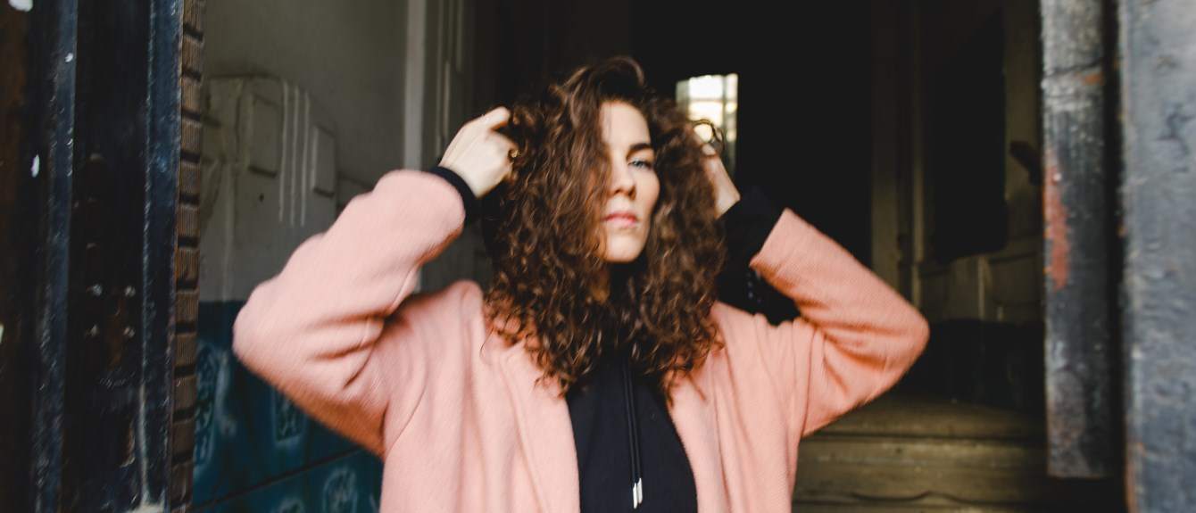 Aliana · Artist Profile