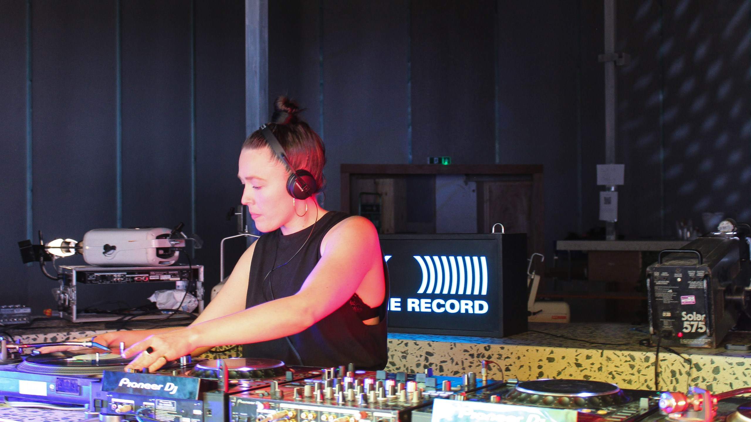 Amy Alford · Artist Profile