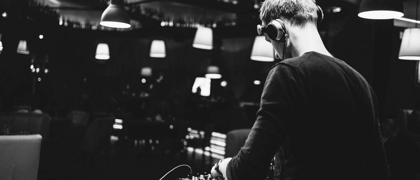 Anders Richy · Artist Profile