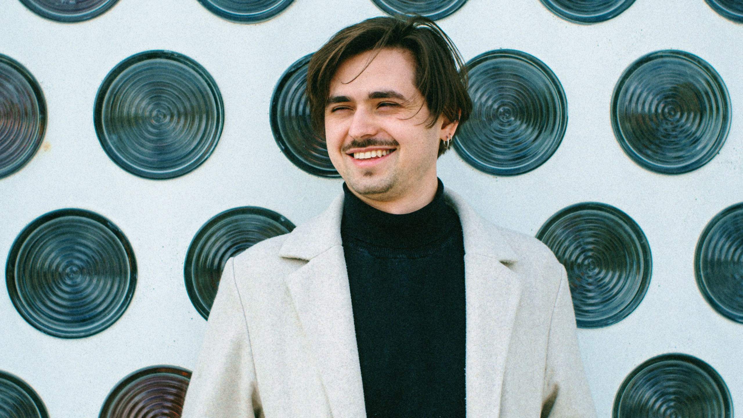 Anestis · Artist Profile