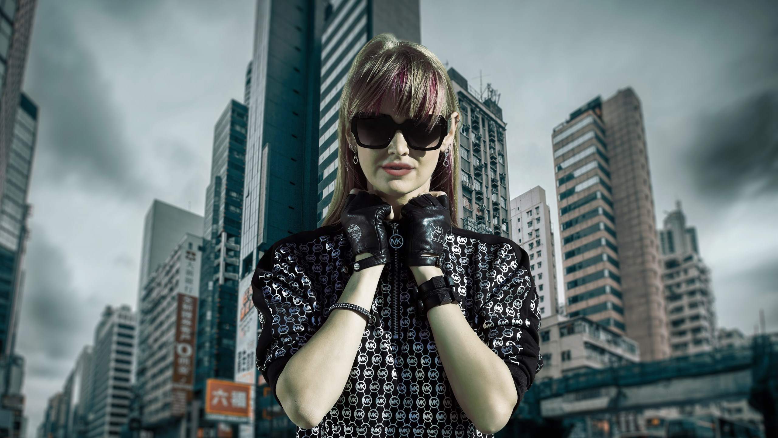 B.UNQ! · Artist Profile