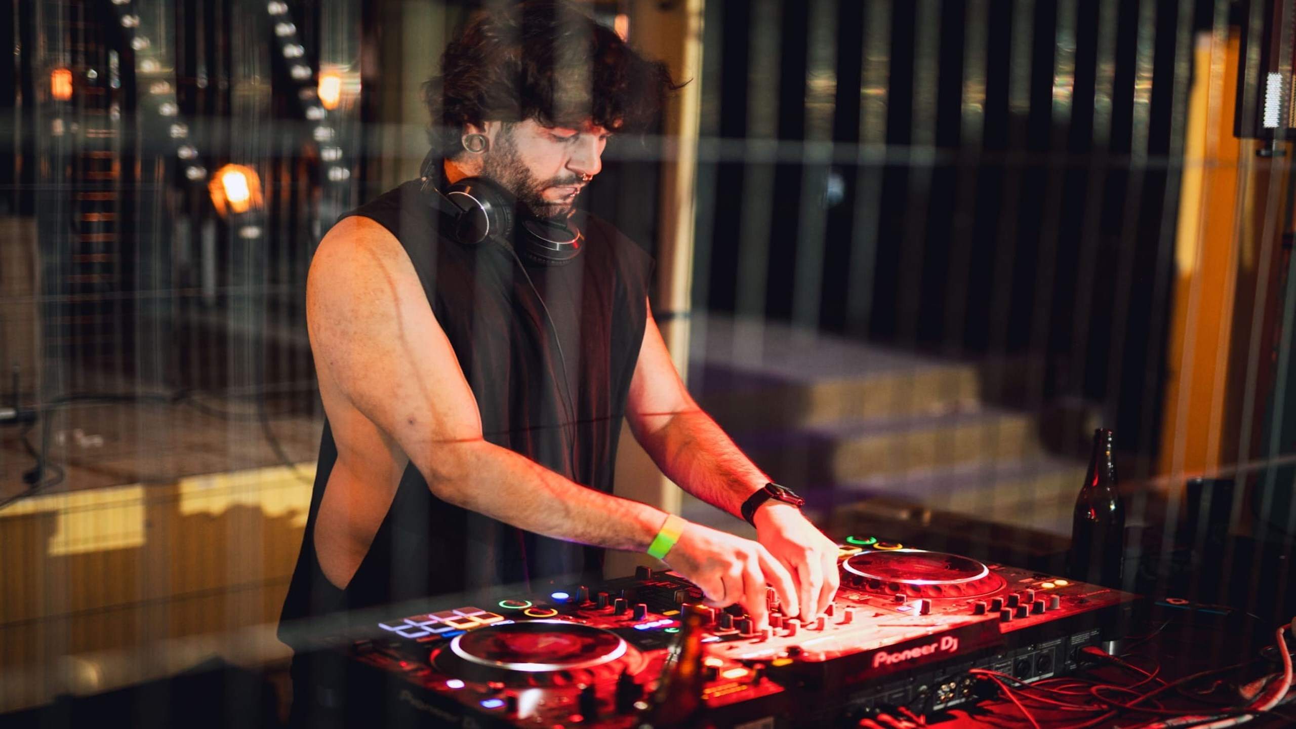 Carl Conrad · Artist Profile