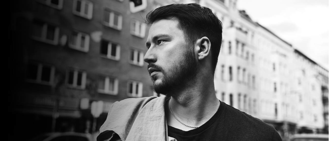 Daniel Bortz · Artist Profile