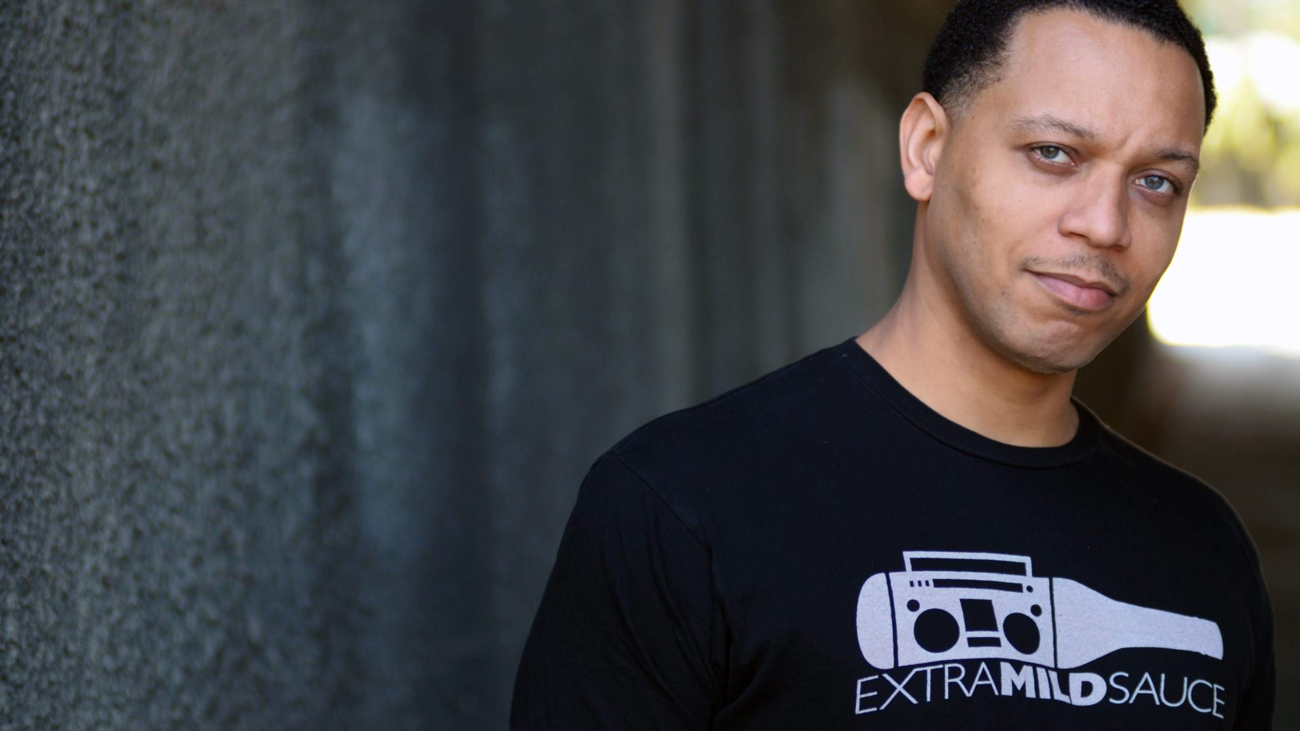 Derrick Wize · Artist Profile