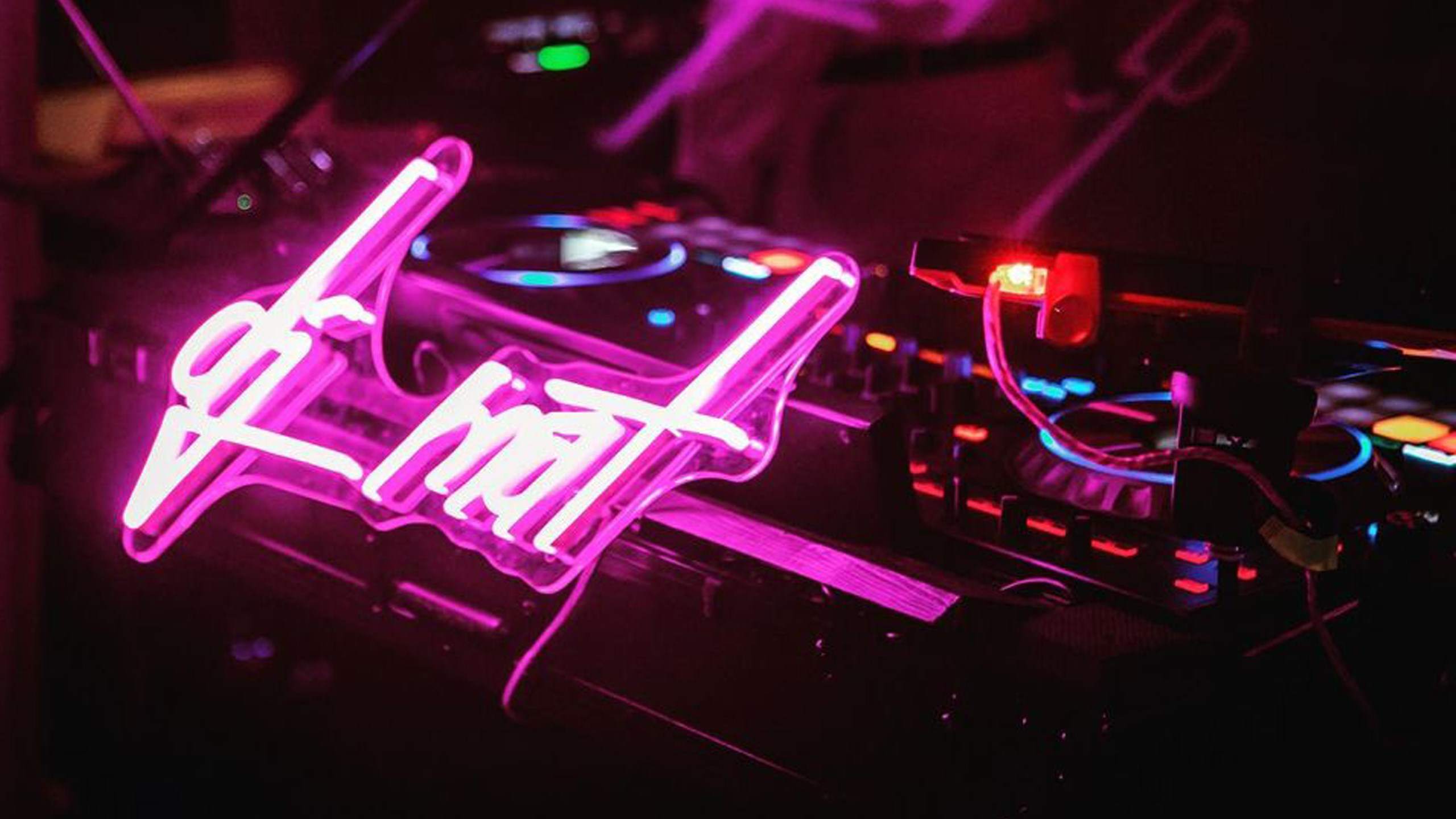 DJ Mat · Artist Profile