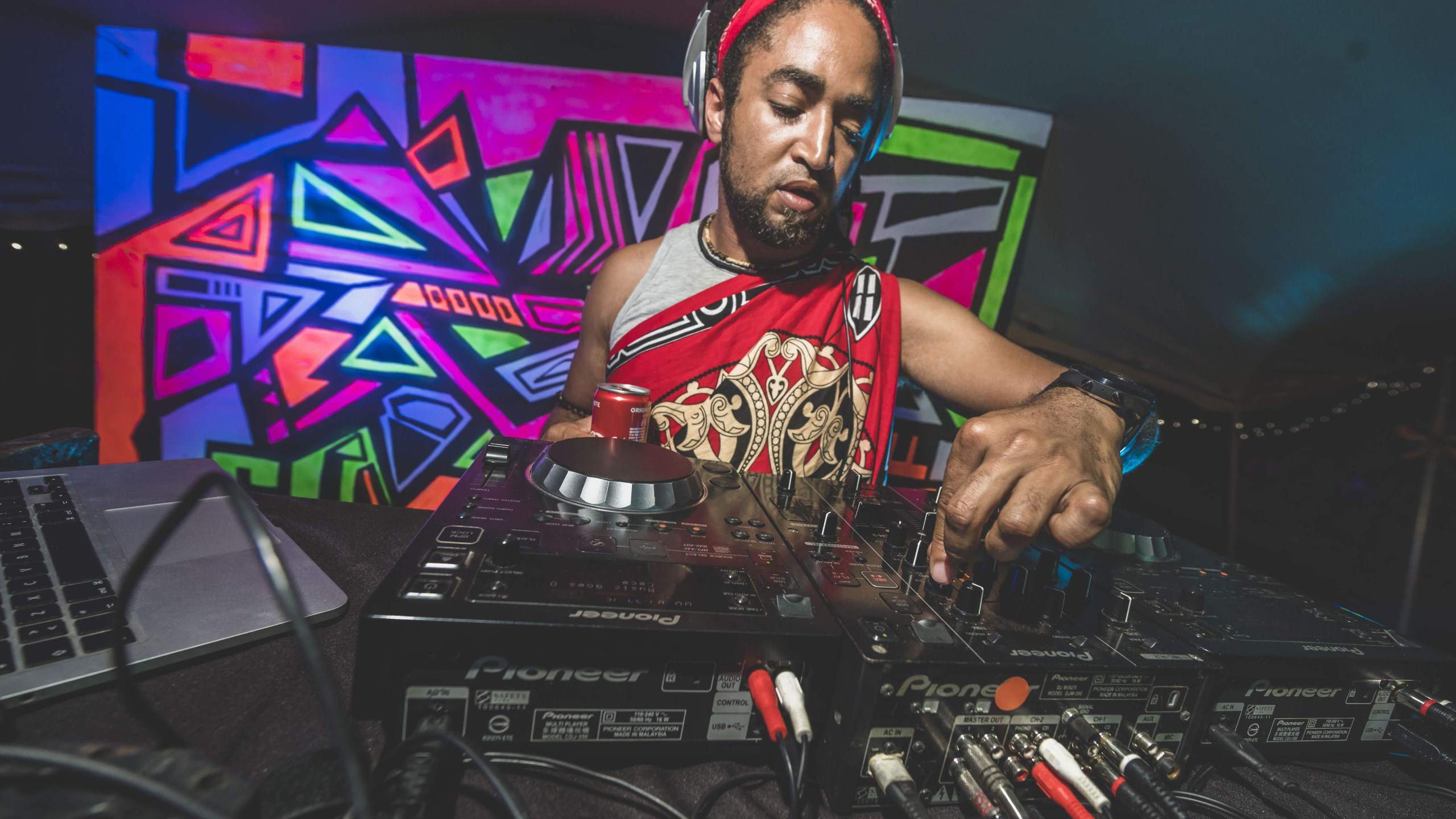 DJ Muscle · Artist Profile