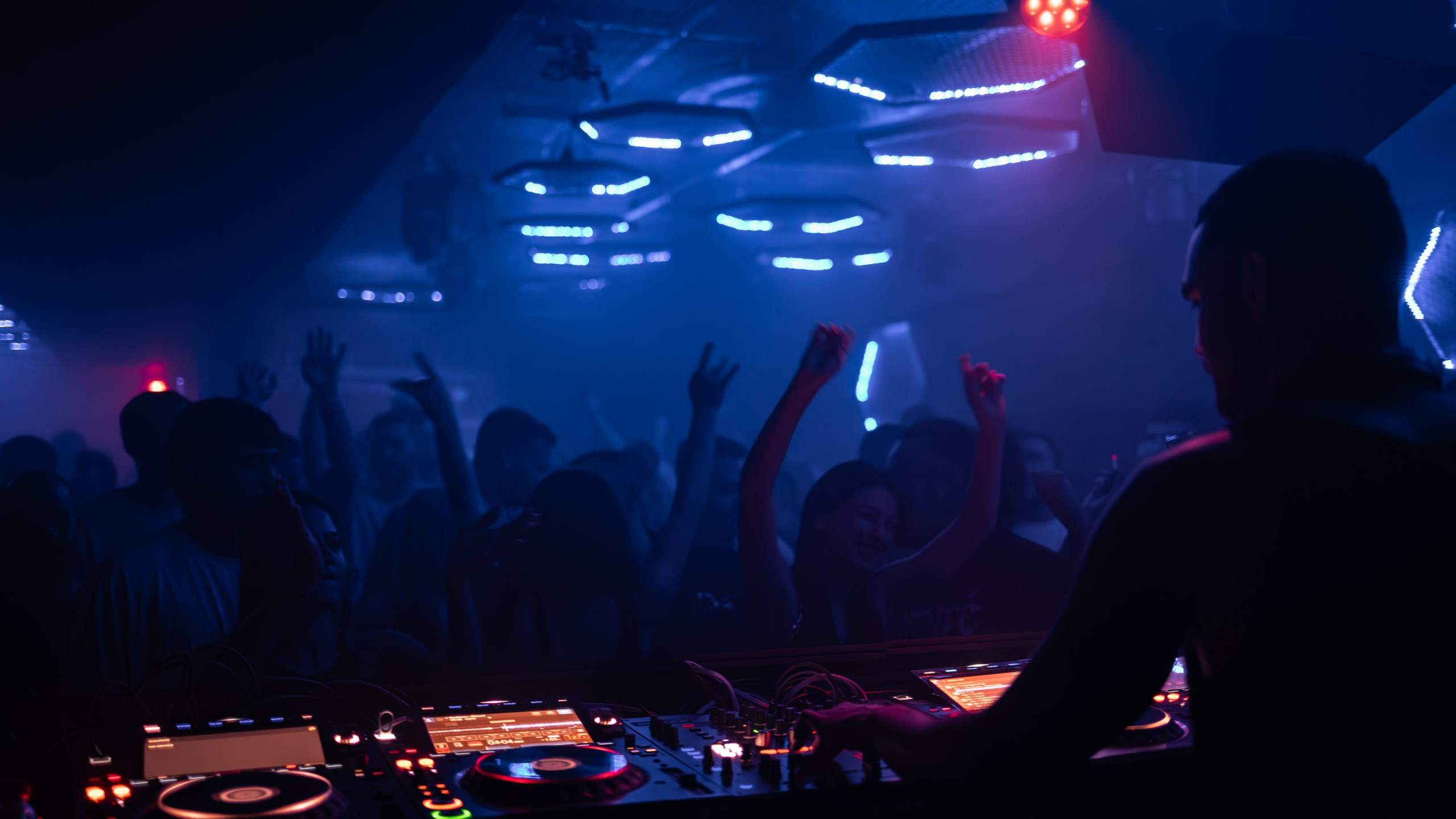 E-bony · Artist Profile