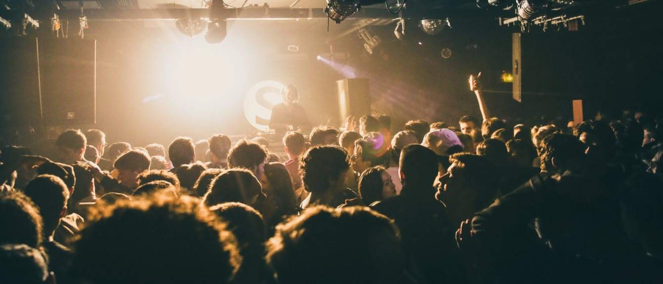 Em Williams · Artist Profile