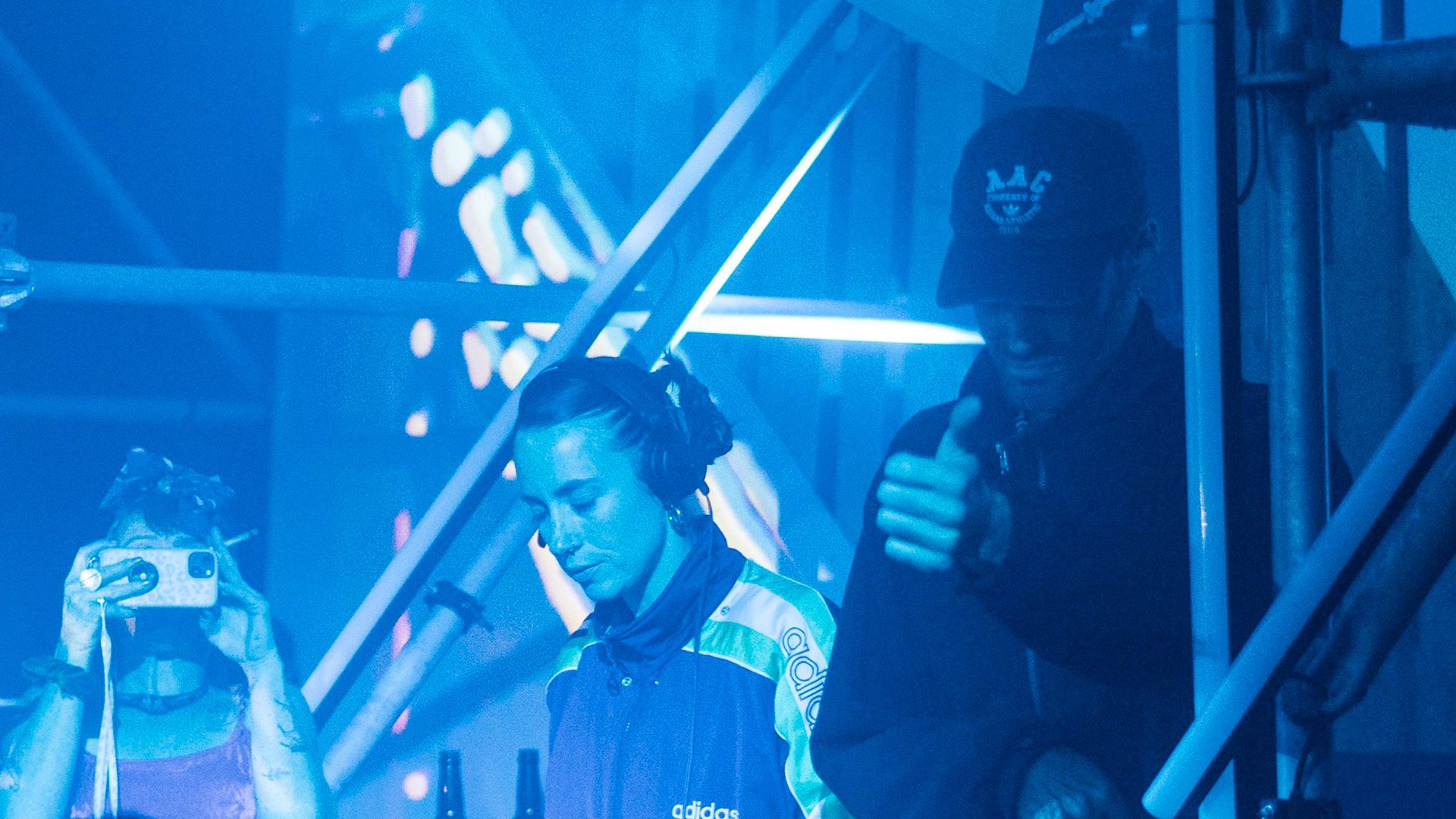 GOGO GREEN · Artist Profile