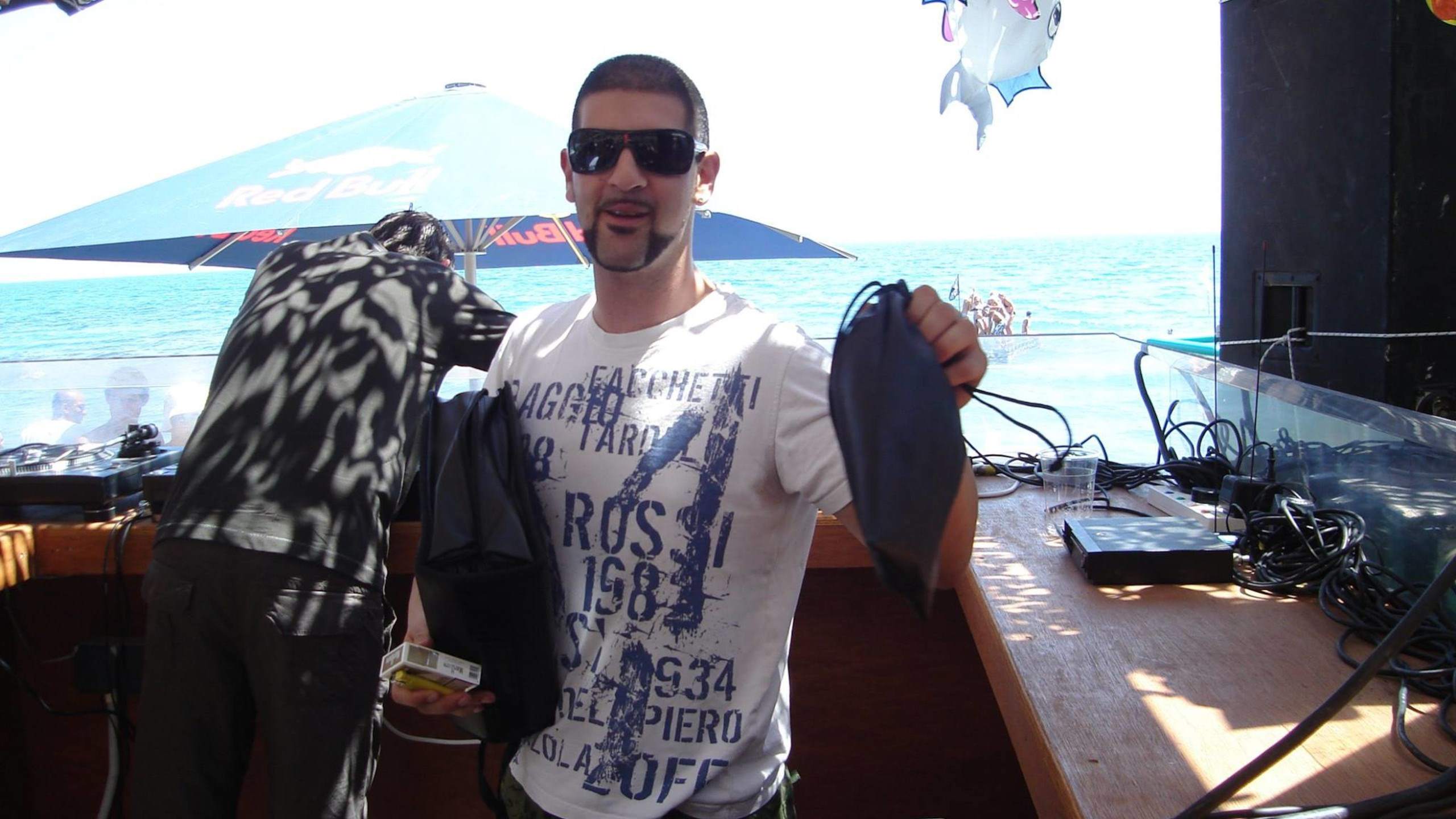 Ice 2 Artist Profile