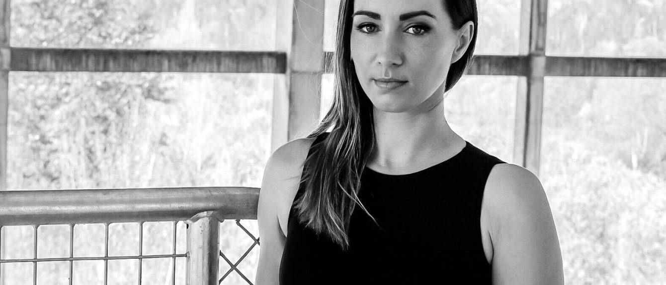 Iris Menza · Artist Profile