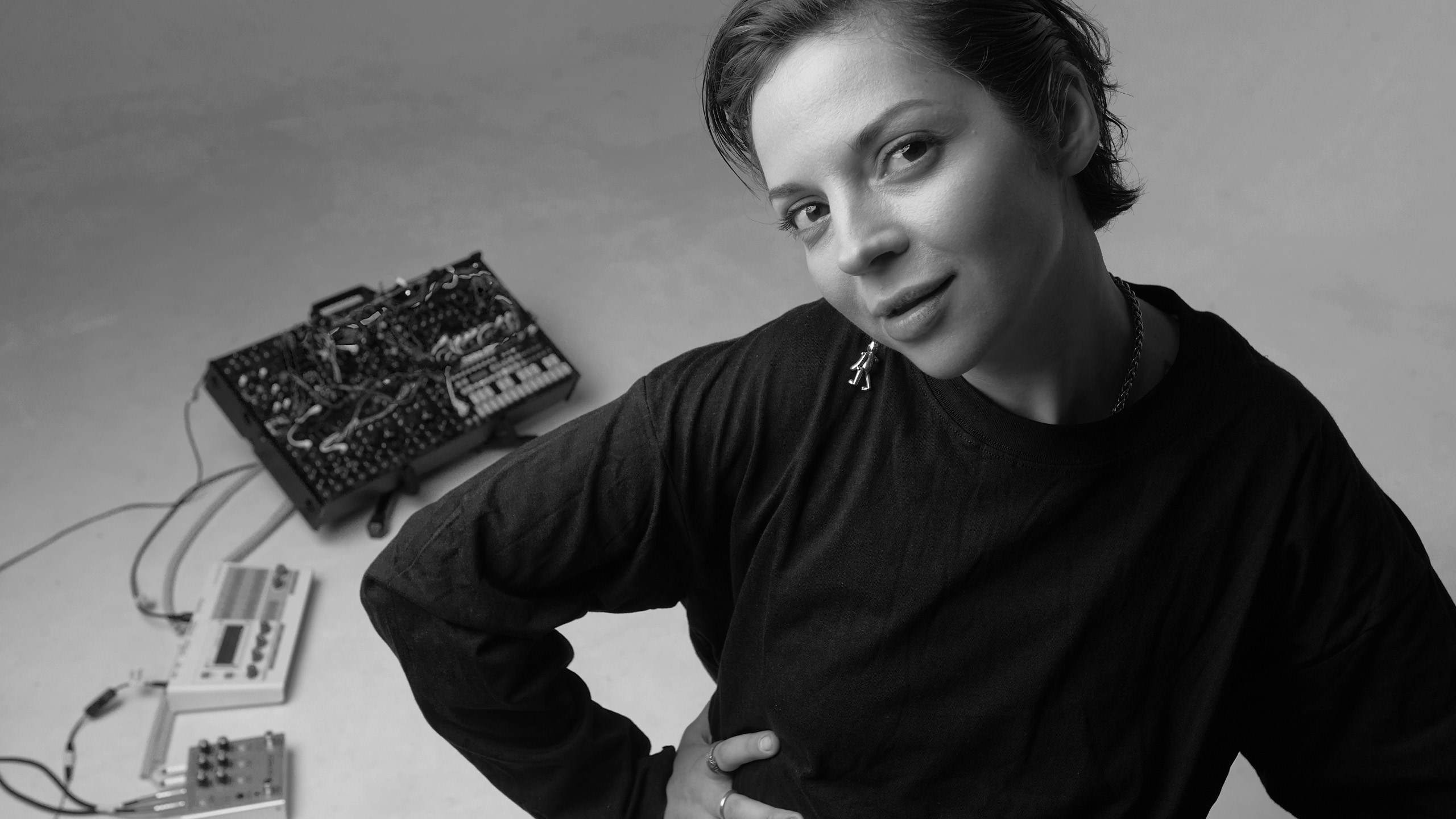 Julia Bondar · Artist Profile