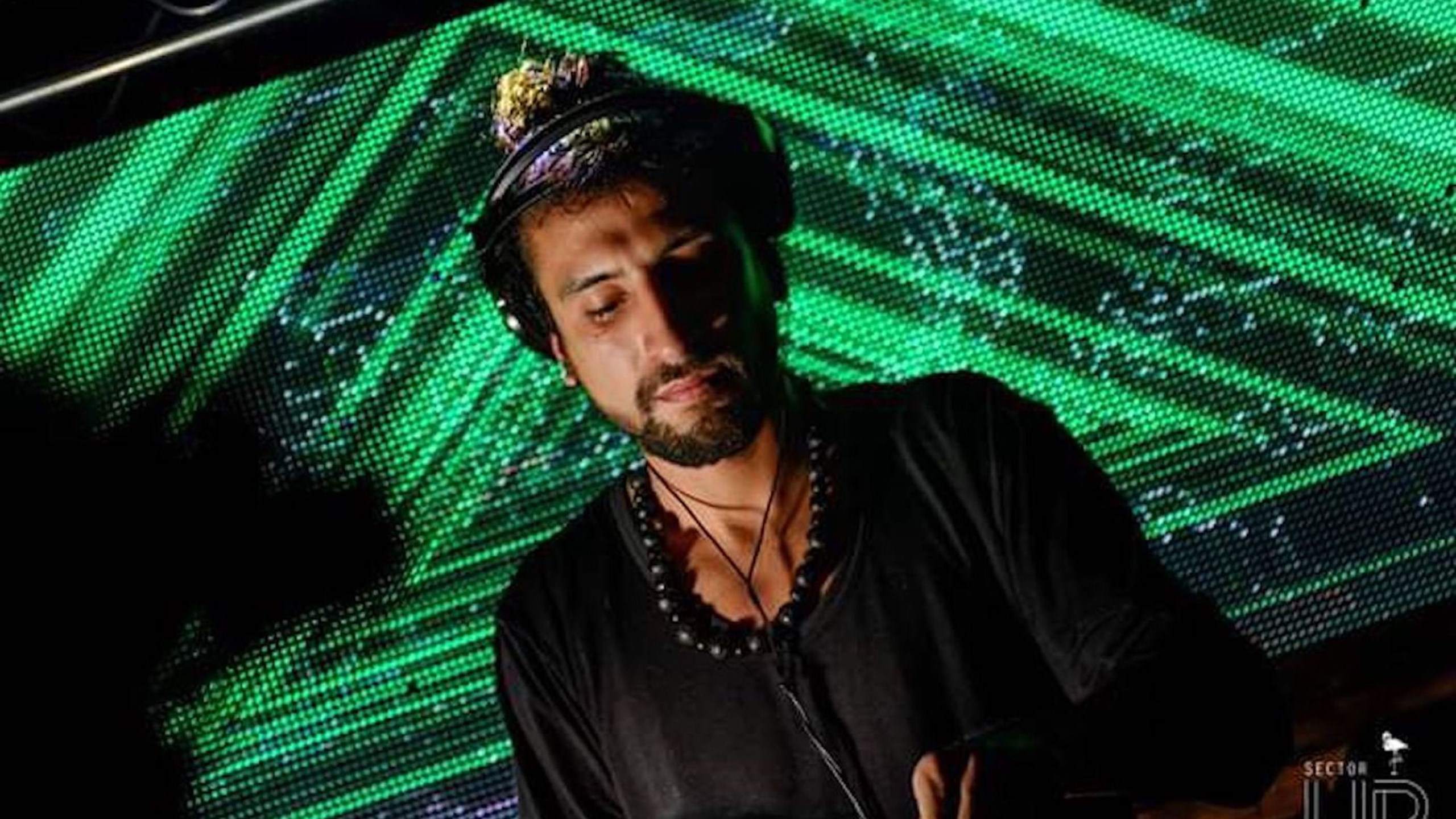 Jeremy Young · Artist Profile