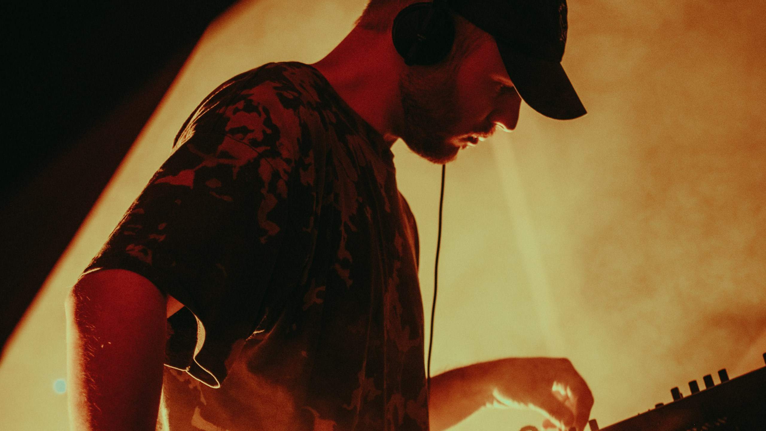 Jolly (FR) · Artist Profile