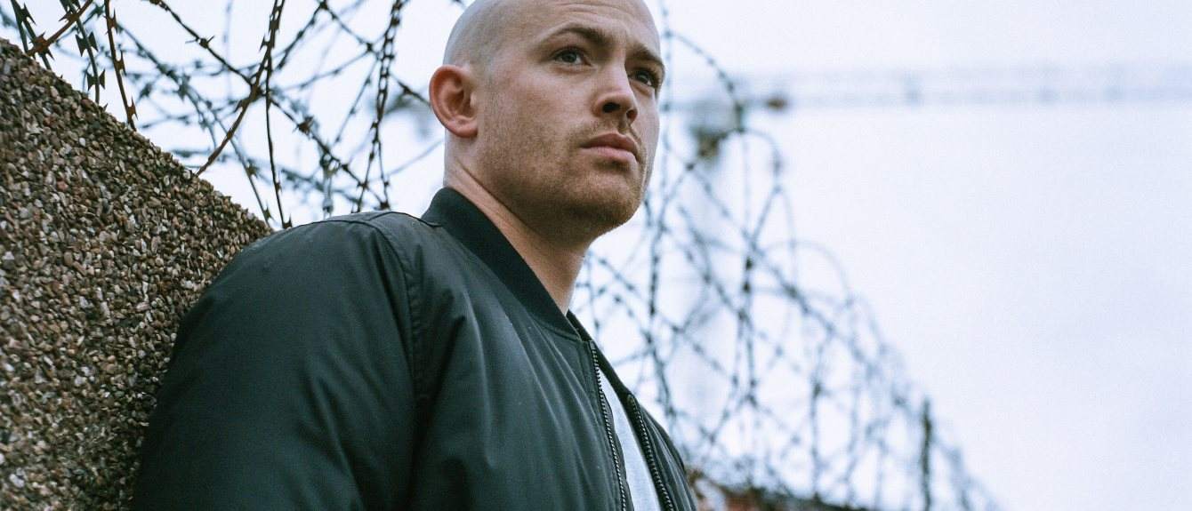 Josh Reeves · Artist Profile