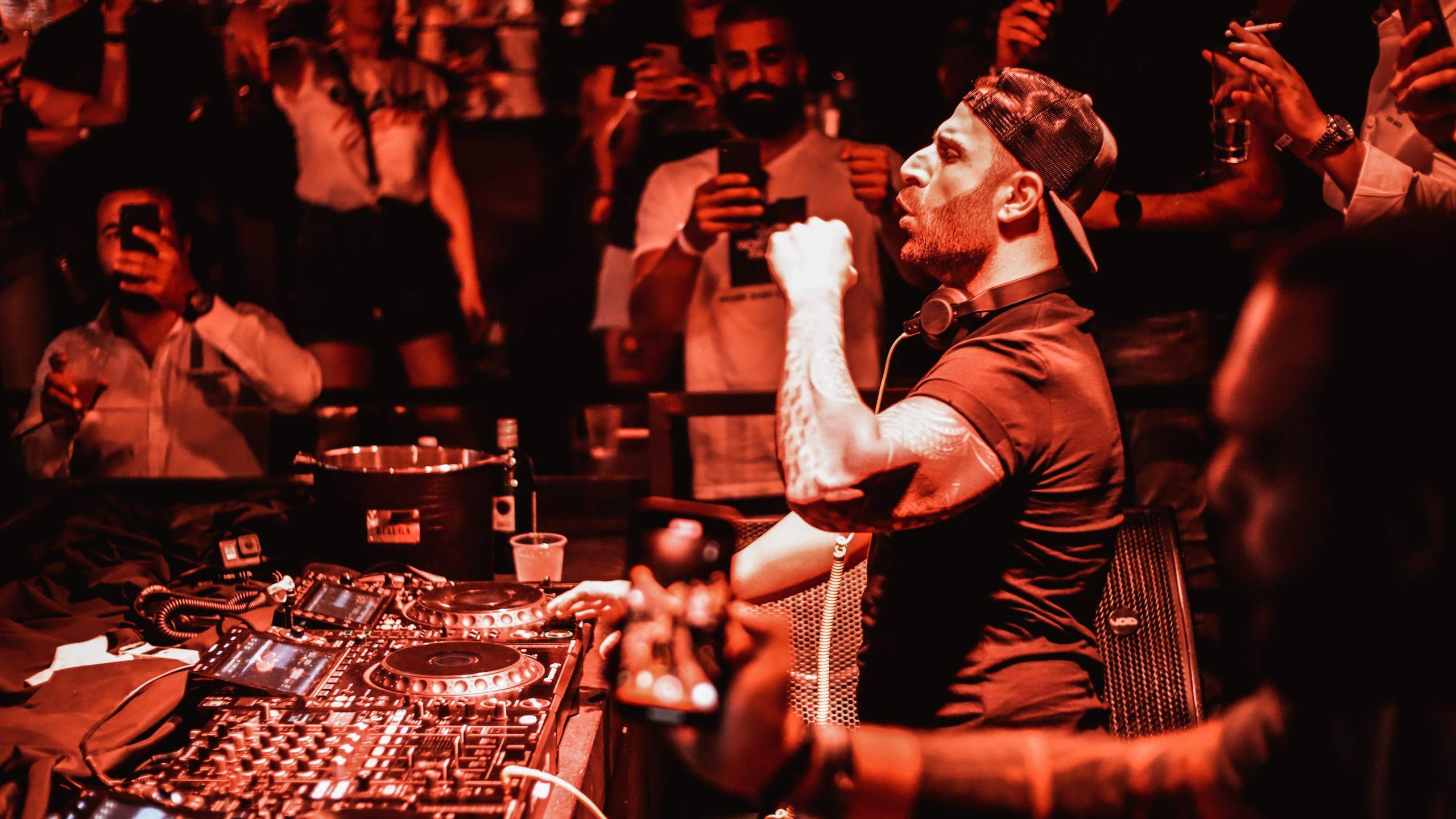 Karlo Wanny · Artist Profile