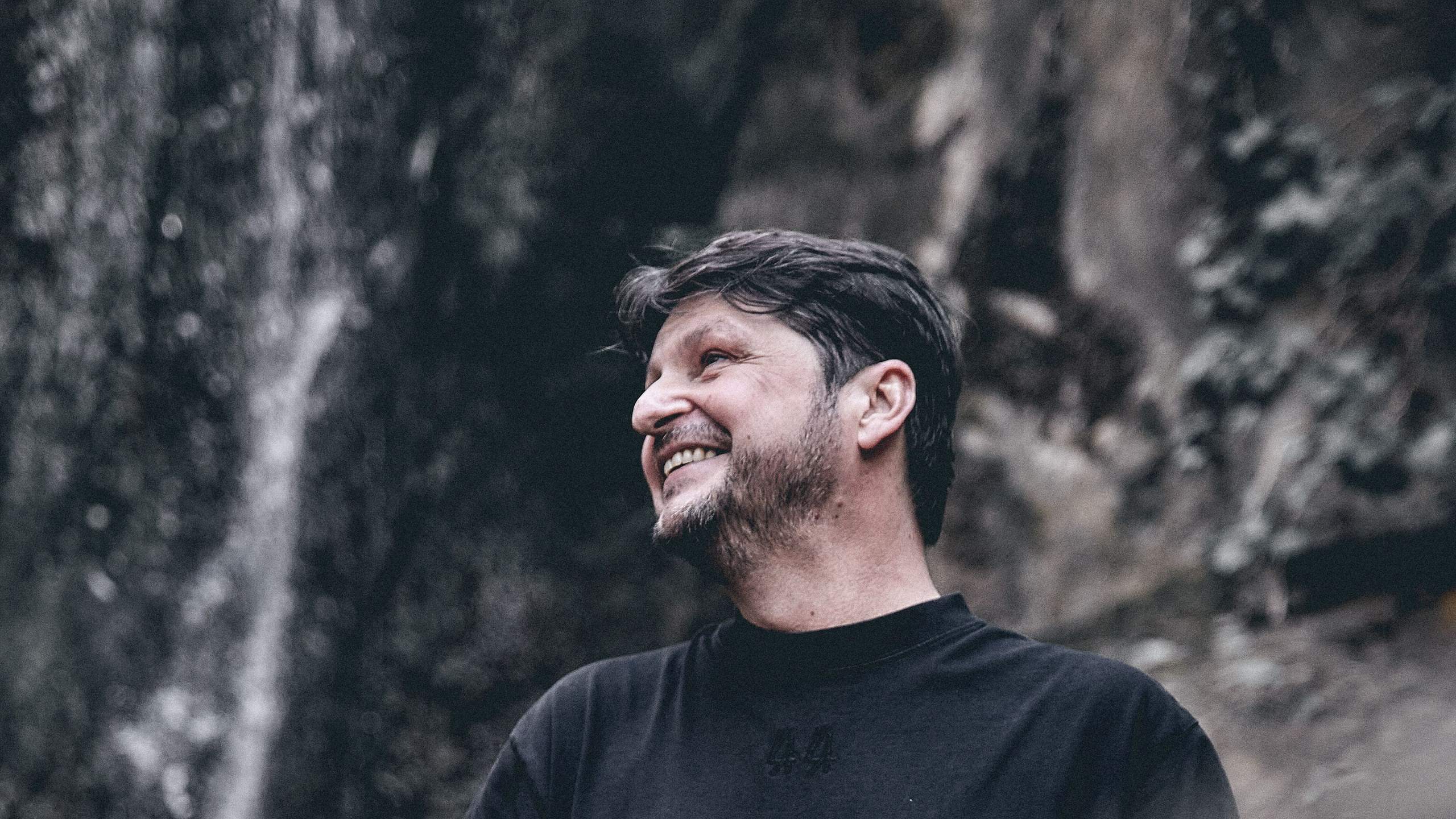 Luca Morris · Artist Profile