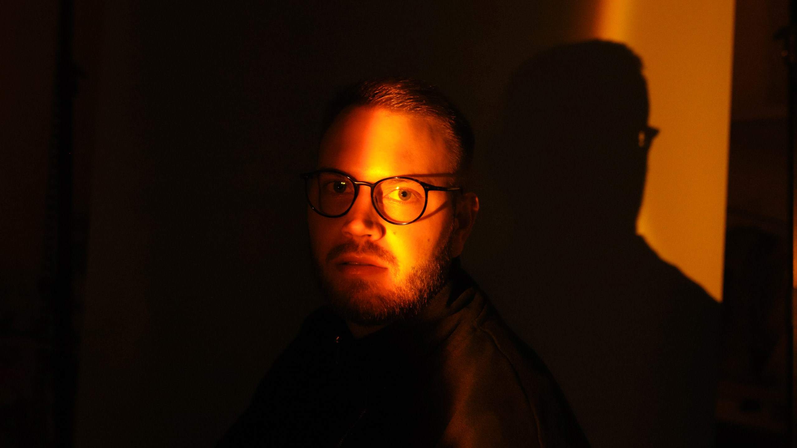 Lueking · Artist Profile