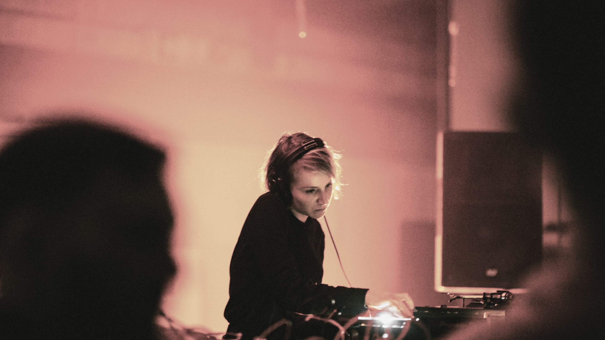 Lux. · Artist Profile