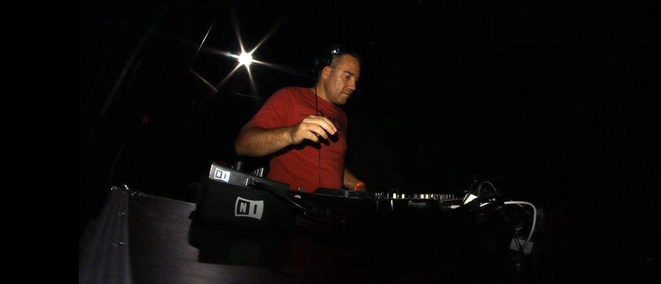 Lars Behrenroth · Artist Profile