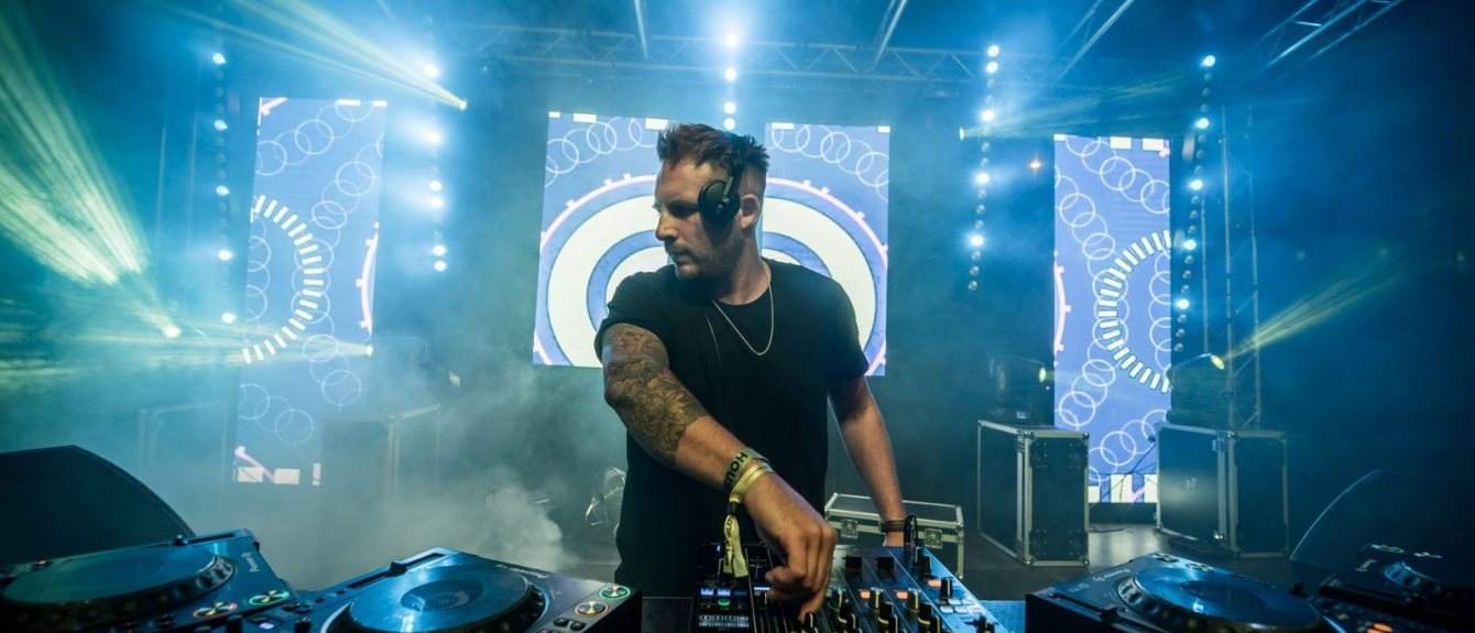 Lee Garrett · Artist Profile