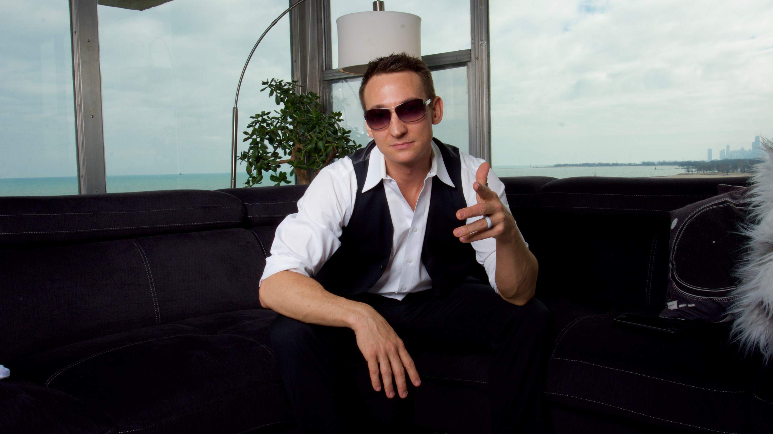 Randall Dean · Artist Profile