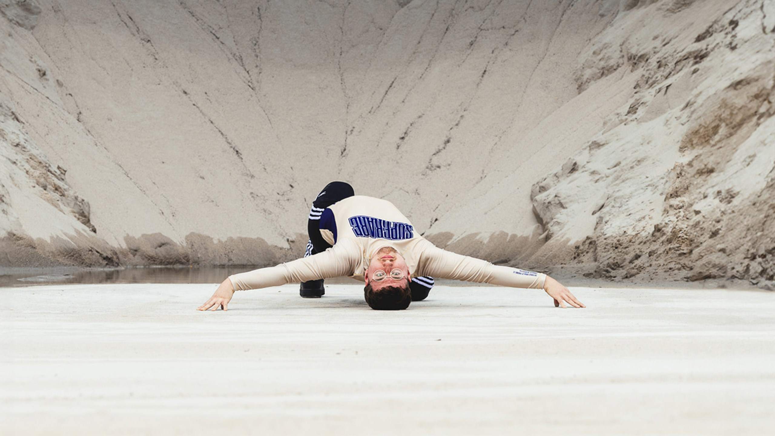 Robin Flux · Artist Profile