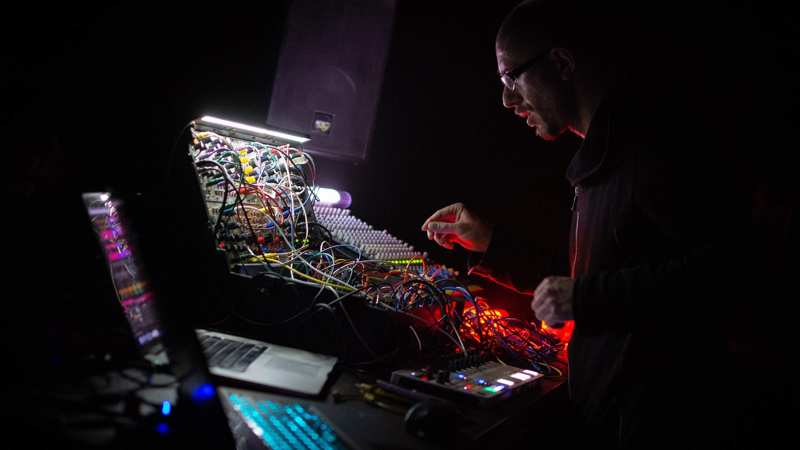 Stanislav Glazov · Artist Profile