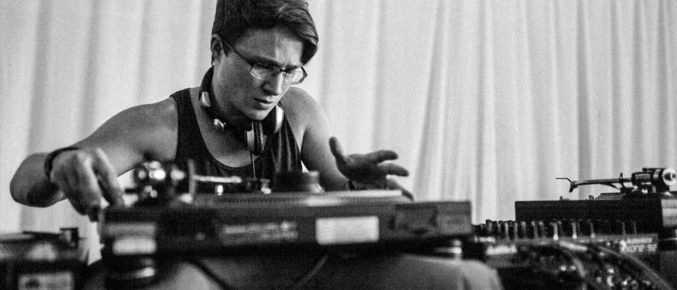 Sven Weisemann · Artist Profile